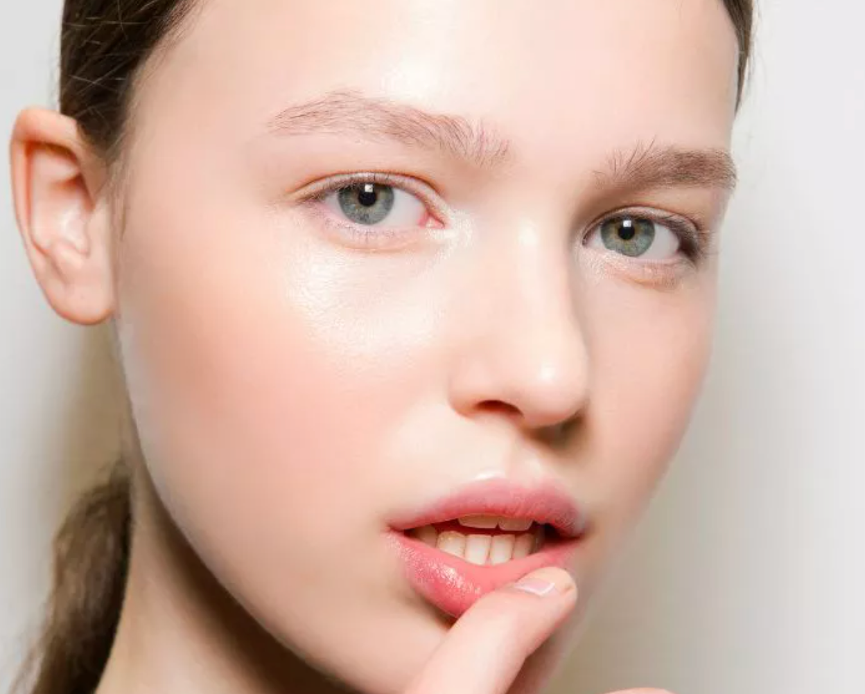 What is a Lip Flip? – Blush Bar